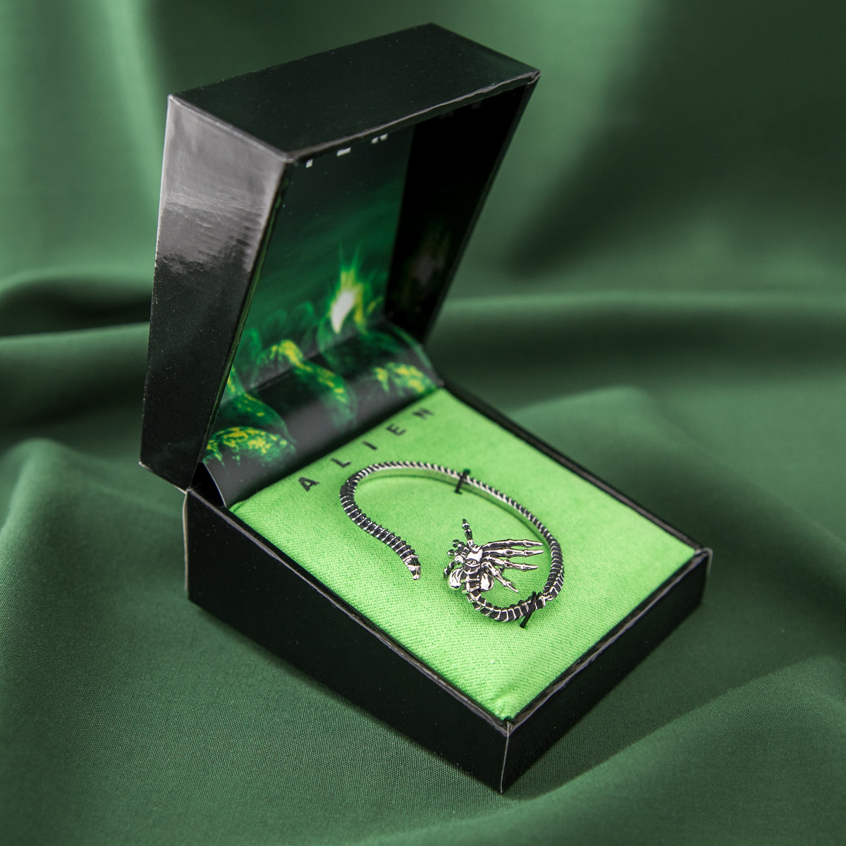 Alien X RockLove ALIEN Facehugger Ear Cuff - RockLove Jewelry