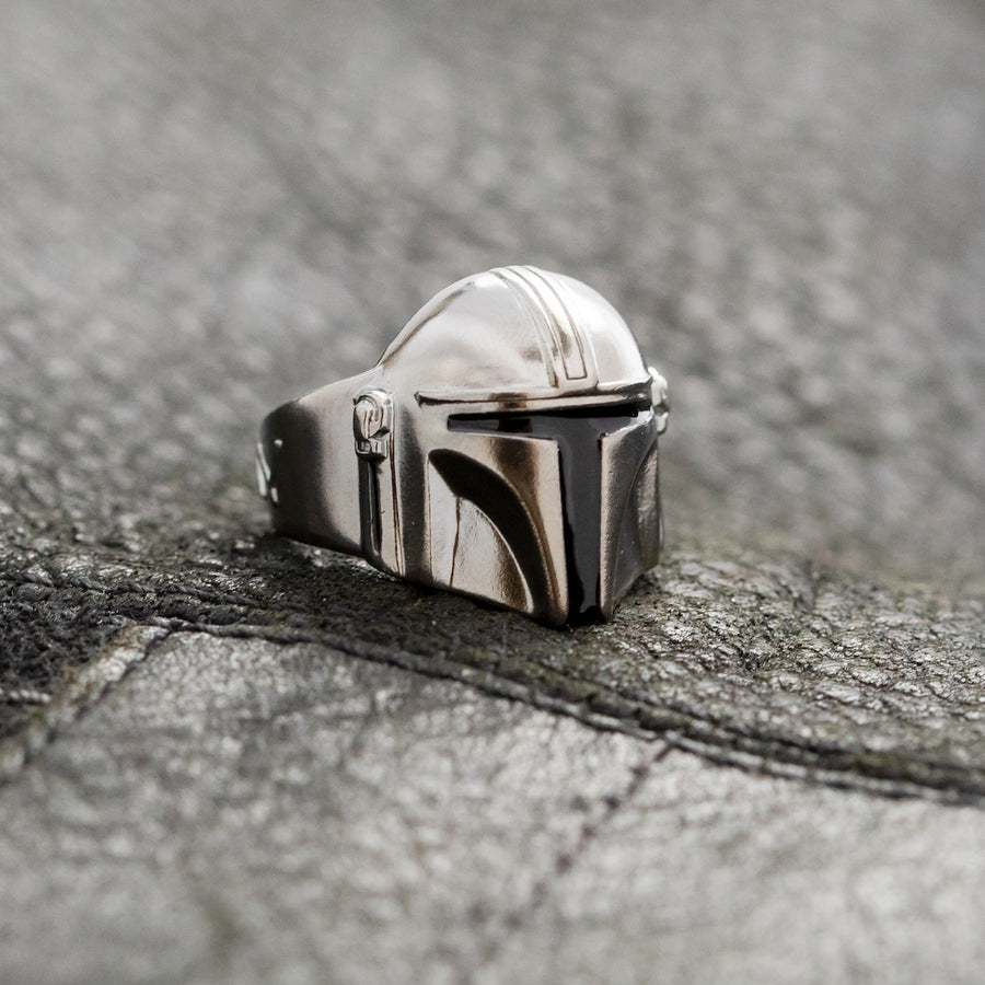 The Mandalorian Helmet Ring - Officially Licensed Handcrafted Star Wars ...